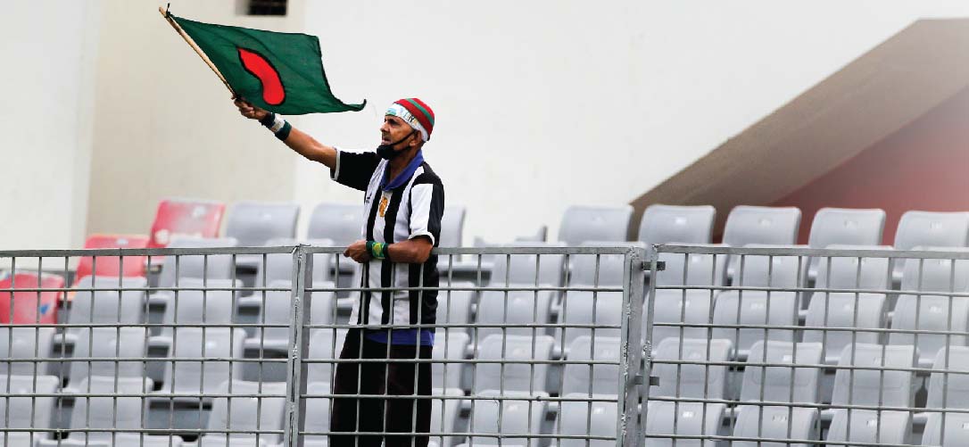 One Man's Stadium: The Story of A Dedicated Football Fanatic - ICE ...